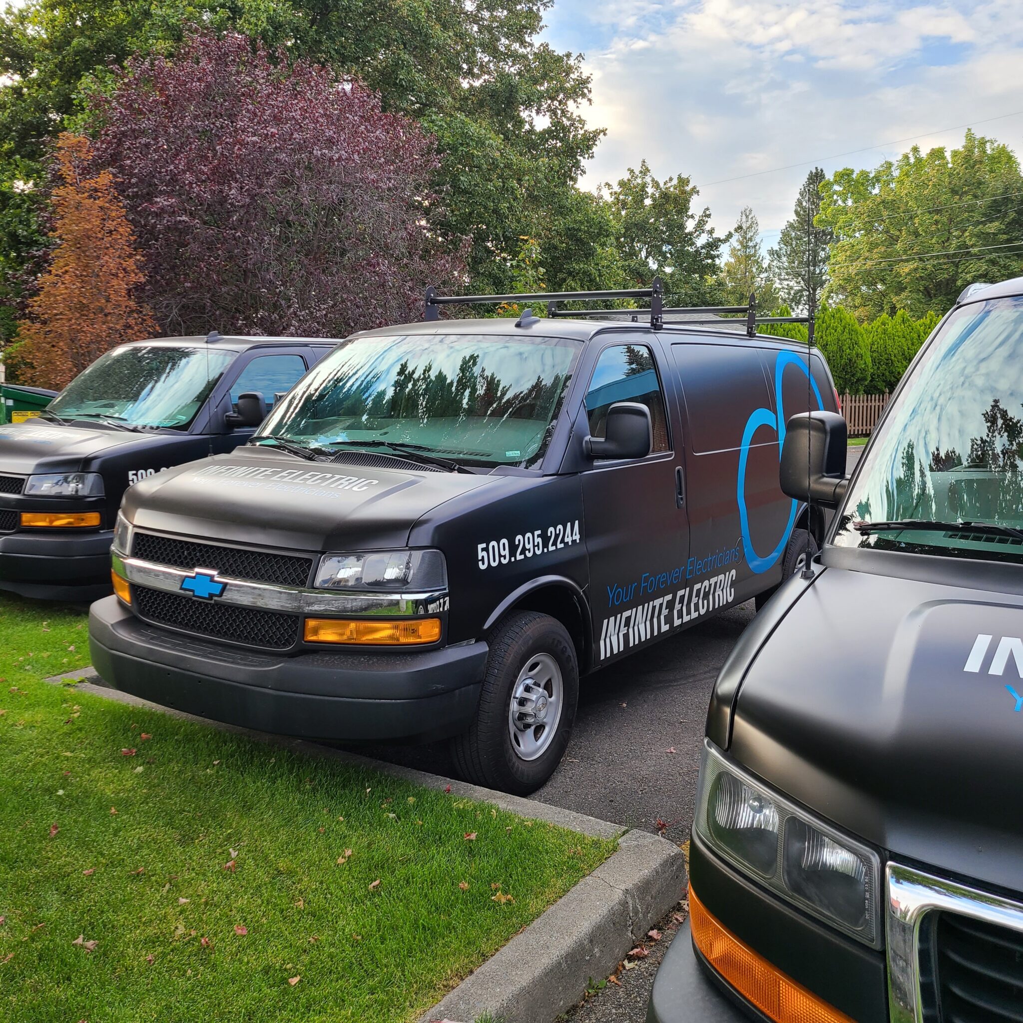 Now Hiring Qualified Electricians - Infinite Electric Careers